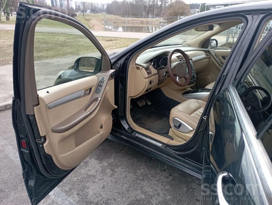 Melns Mercedes-Benz R 320 2006 Rīga, ar dzinēja tilpumu 3.00 L un nobraukumu 500 tūkst. km par 2500 €, foto 20 vietnē AUTOMOTO.COM.LV