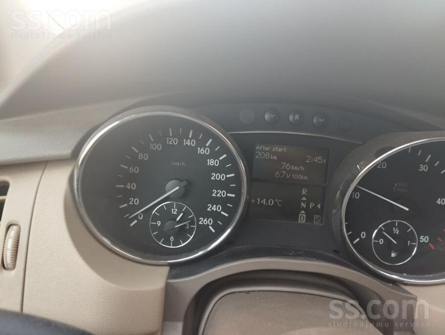 Melns Mercedes-Benz R 320 2006 Rīga, ar dzinēja tilpumu 3.00 L un nobraukumu 500 tūkst. km par 2500 €, foto 21 vietnē AUTOMOTO.COM.LV