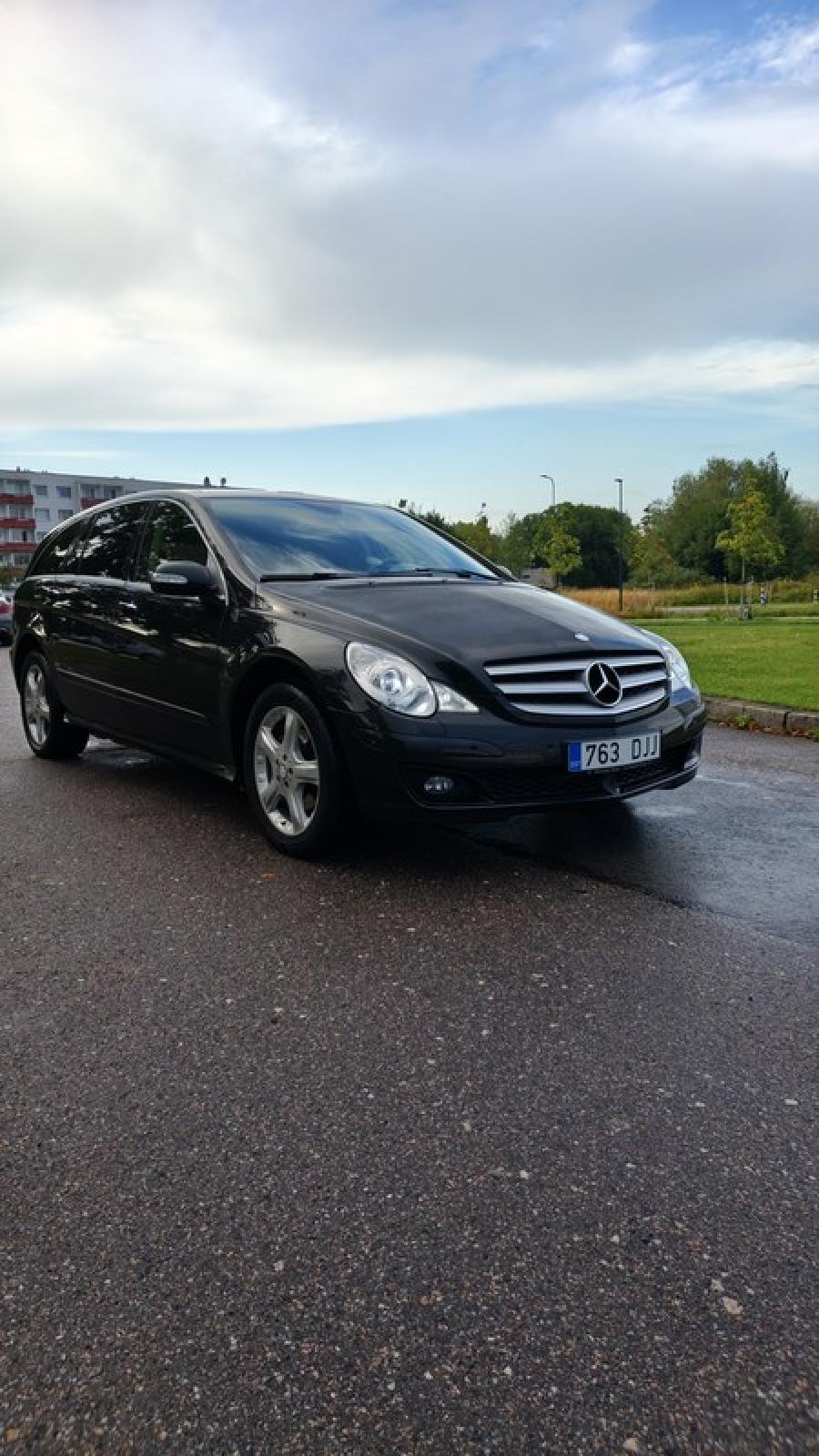 Black Mercedes-Benz R 320 2006 in Tallinn, with an engine capacity of 3.00 L and mileage of 232 thousand km for 5000 €, photo 14 on AUTOMOTO.COM.LV