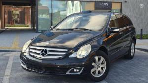 Melns Mercedes-Benz R 320 2007 Klaipėda, ar dzinēja tilpumu 2.99 L un nobraukumu 303 tūkst. km par 2350 €, foto 4 vietnē AUTOMOTO.COM.LV