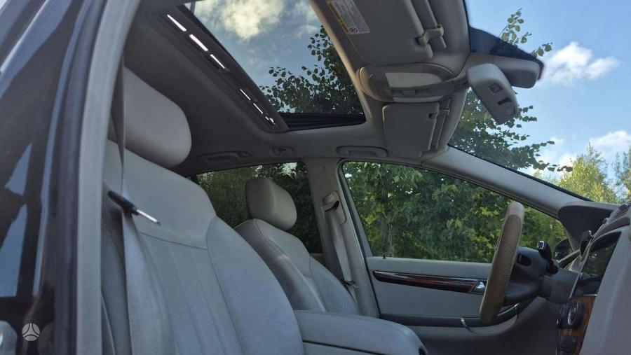 Melns Mercedes-Benz R 320 2007 Klaipėda, ar dzinēja tilpumu 2.99 L un nobraukumu 303 tūkst. km par 2350 €, foto 16 vietnē AUTOMOTO.COM.LV