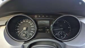 Melns Mercedes-Benz R 320 2007 Klaipėda, ar dzinēja tilpumu 2.99 L un nobraukumu 303 tūkst. km par 2350 €, foto 19 vietnē AUTOMOTO.COM.LV