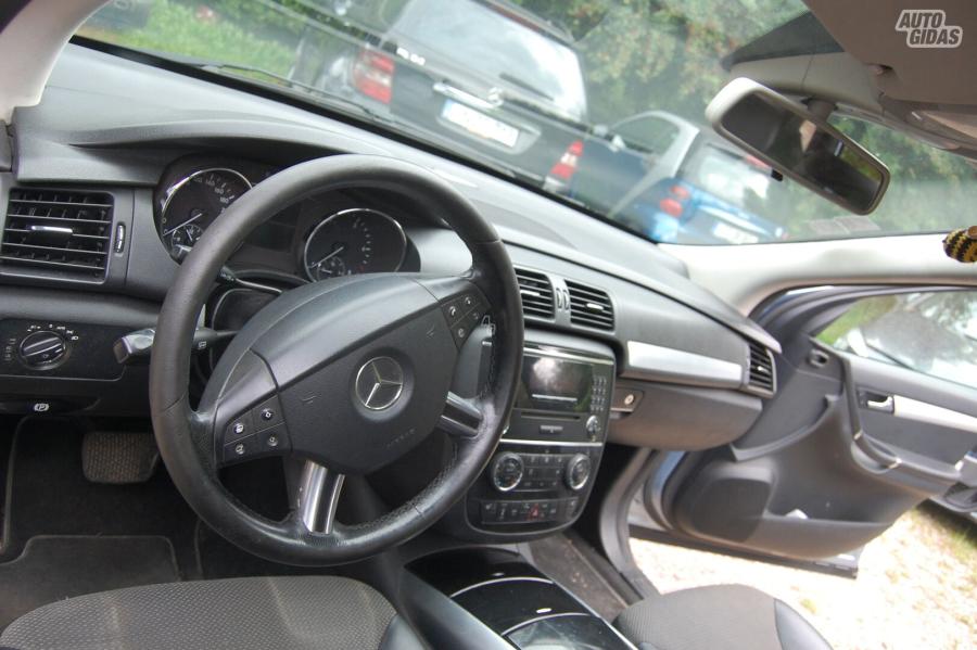 Blue Mercedes-Benz R 320 2007 in Kaunas, with an engine capacity of 3.00 L and mileage of 360 thousand km for 2700 €, photo 14 on AUTOMOTO.COM.LV