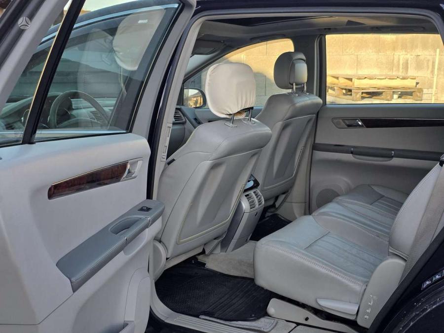 Blue Mercedes-Benz R 320 2008 in Siauliai, with an engine capacity of 3.00 L and mileage of 310 thousand km for 2850 €, photo 10 on AUTOMOTO.COM.LV