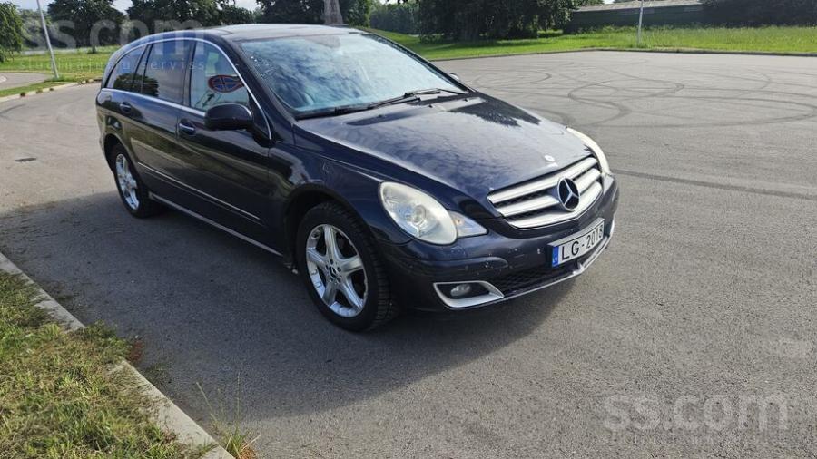 Blue Mercedes-Benz R 320 2006 in Riga, with an engine capacity of 3.00 L and mileage of 300 thousand km for 2700 €, photo 4 on AUTOMOTO.COM.LV