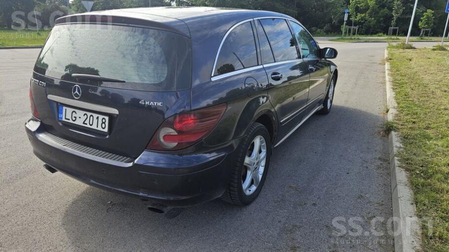 Blue Mercedes-Benz R 320 2006 in Riga, with an engine capacity of 3.00 L and mileage of 300 thousand km for 2700 €, photo 6 on AUTOMOTO.COM.LV