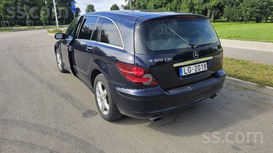Blue Mercedes-Benz R 320 2006 in Riga, with an engine capacity of 3.00 L and mileage of 300 thousand km for 2700 €, photo 8 on AUTOMOTO.COM.LV
