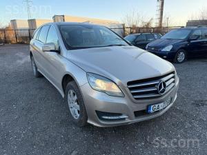Brown Mercedes-Benz R 320 2006 in Riga, with an engine capacity of 3.00 L and mileage of 537 thousand km for 7990 €, photo 2 on AUTOMOTO.COM.LV