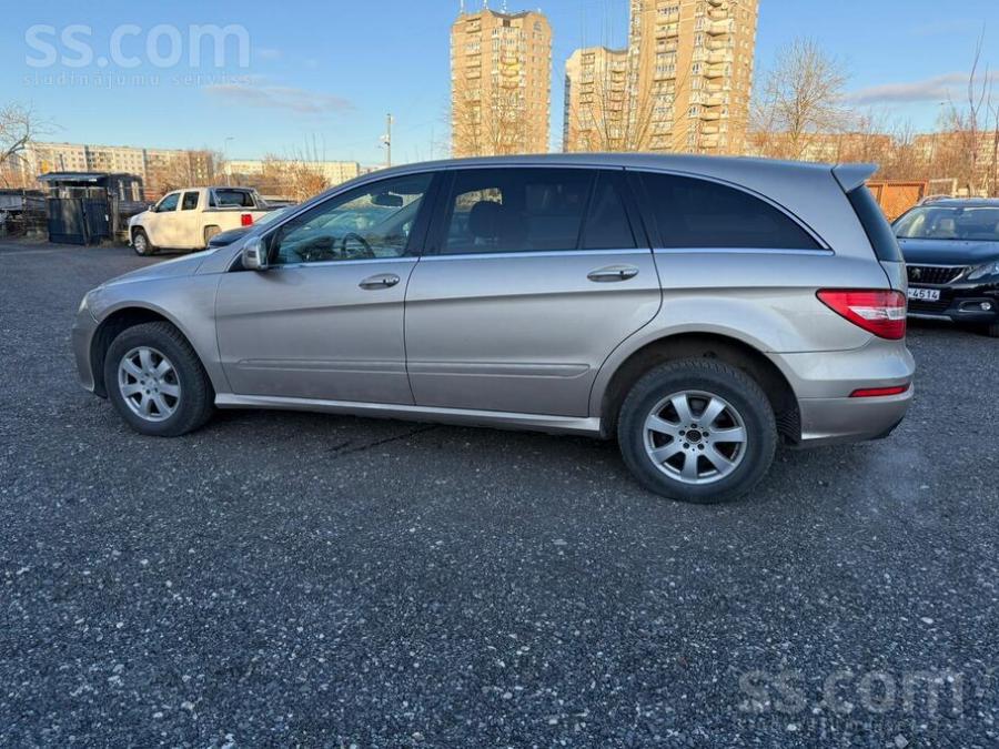 Brown Mercedes-Benz R 320 2006 in Riga, with an engine capacity of 3.00 L and mileage of 537 thousand km for 7990 €, photo 7 on AUTOMOTO.COM.LV