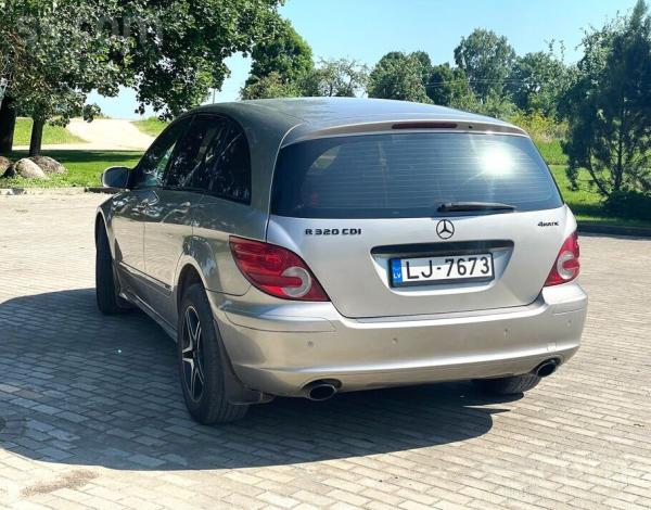 Brūns Mercedes-Benz R 320 2006 Jēkabpils, ar dzinēja tilpumu 3.20 L un nobraukumu 318 tūkst. km par 5990 €, foto 5 vietnē AUTOMOTO.COM.LV