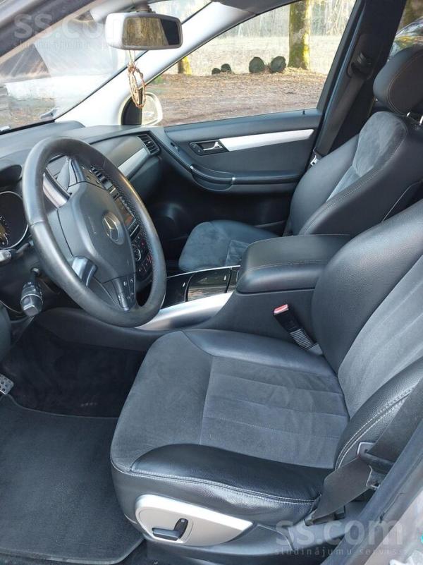 Brūns Mercedes-Benz R 320 2007 Rīga, ar dzinēja tilpumu 3.00 L un nobraukumu 284 tūkst. km par 4333 €, foto 7 vietnē AUTOMOTO.COM.LV