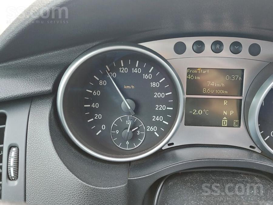 Brūns Mercedes-Benz R 320 2007 Rīga, ar dzinēja tilpumu 3.00 L un nobraukumu 284 tūkst. km par 4333 €, foto 3 vietnē AUTOMOTO.COM.LV