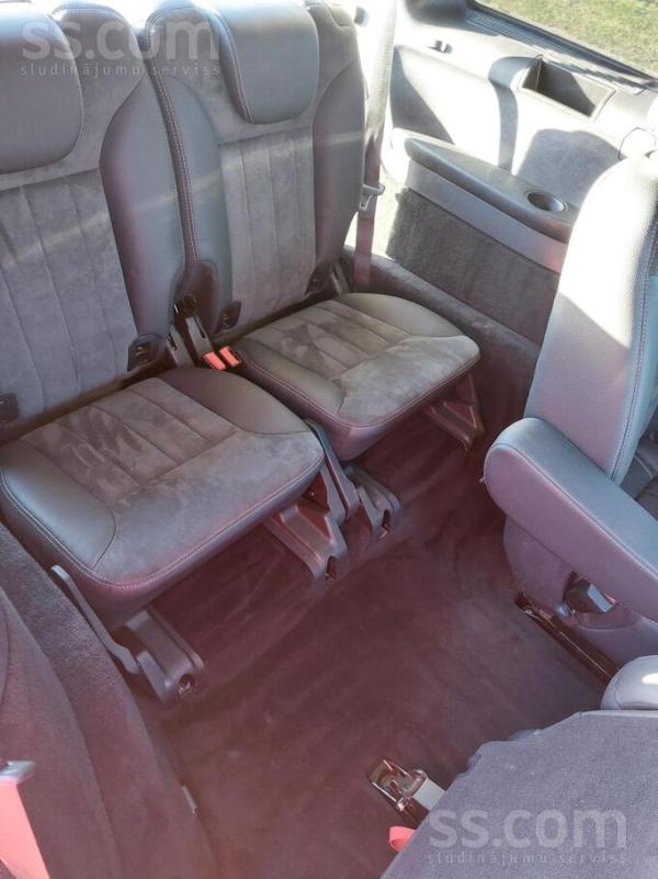 Brown Mercedes-Benz R 320 2007 in Riga, with an engine capacity of 3.00 L and mileage of 284 thousand km for 4333 €, photo 8 on AUTOMOTO.COM.LV