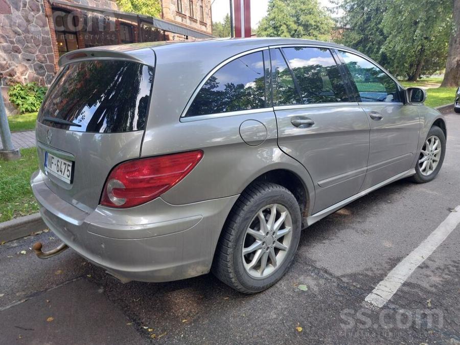Brūns Mercedes-Benz R 320 2007 Rīga, ar dzinēja tilpumu 3.00 L un nobraukumu 284 tūkst. km par 4333 €, foto 12 vietnē AUTOMOTO.COM.LV