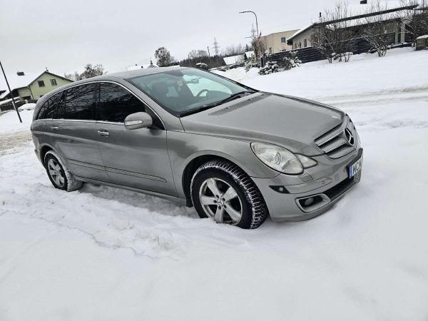 Brown Mercedes-Benz R 320 2007 in Kaunas, with an engine capacity of 3.00 L and mileage of 263 thousand km for 3750 €, photo 8 on AUTOMOTO.COM.LV