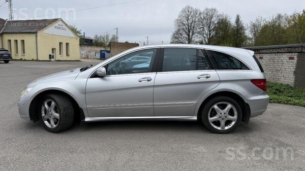 Mercedes-Benz R 320 2005 in Riga, with an engine capacity of 3.00 L and mileage of 287 thousand km for 4450 €, photo 4 on AUTOMOTO.COM.LV