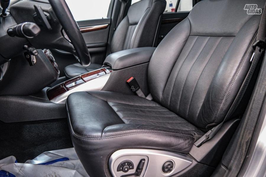 Mercedes-Benz R 320 2009 in Kaunas, with an engine capacity of 3.00 L and mileage of 262 thousand km for 7390 €, photo 7 on AUTOMOTO.COM.LV