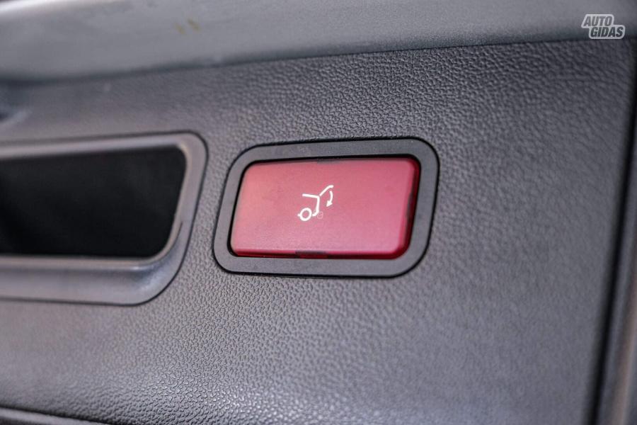 Mercedes-Benz R 320 2009 in Kaunas, with an engine capacity of 3.00 L and mileage of 262 thousand km for 7390 €, photo 14 on AUTOMOTO.COM.LV