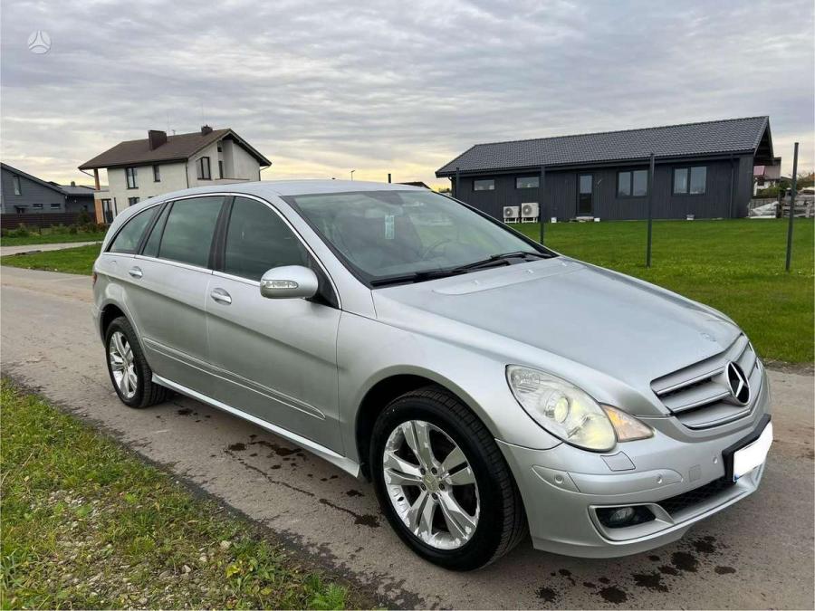 Grey Mercedes-Benz R 320 2006 in Klaipeda, with an engine capacity of 3.20 L and mileage of 288 thousand km for 3300 €, photo 3 on AUTOMOTO.COM.LV