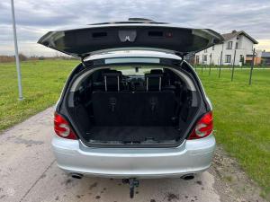 Grey Mercedes-Benz R 320 2006 in Klaipeda, with an engine capacity of 3.20 L and mileage of 288 thousand km for 3300 €, photo 7 on AUTOMOTO.COM.LV