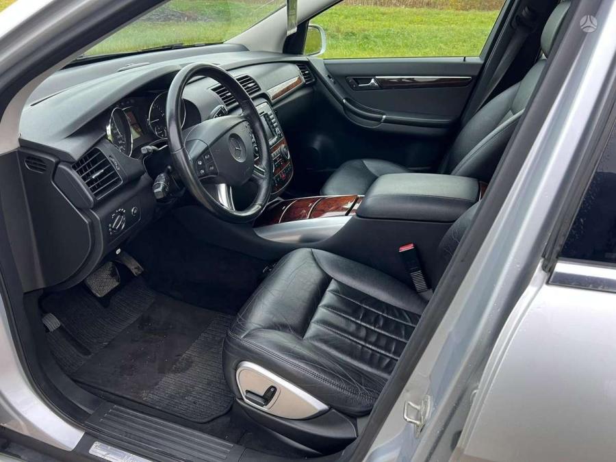 Grey Mercedes-Benz R 320 2006 in Klaipeda, with an engine capacity of 3.20 L and mileage of 288 thousand km for 3300 €, photo 10 on AUTOMOTO.COM.LV