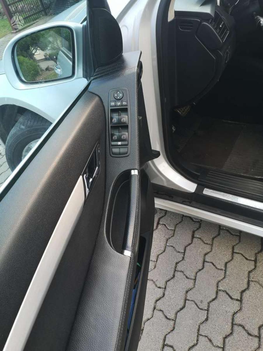 Pelēks Mercedes-Benz R 320 2006 Jonava, ar dzinēja tilpumu 2.99 L un nobraukumu 306 tūkst. km par 3450 €, foto 7 vietnē AUTOMOTO.COM.LV