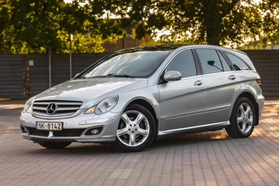 Серый Мерседес Р 320 2005 в Елгава, объемом двигателя 3.00 л и пробегом 241 тыс. км за 5600 €, фото 1 на AUTOMOTO.COM.LV