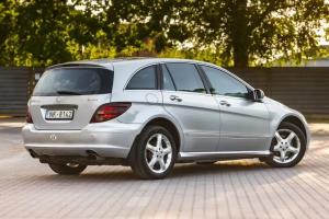 Серый Мерседес Р 320 2005 в Елгава, объемом двигателя 3.00 л и пробегом 241 тыс. км за 5600 €, фото 6 на AUTOMOTO.COM.LV