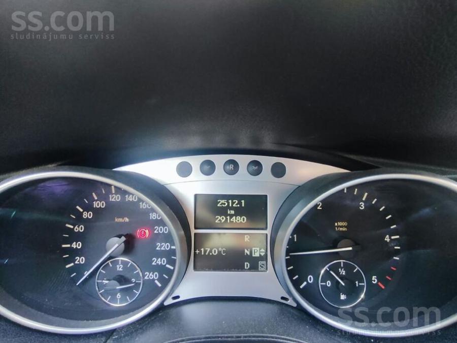 Grey Mercedes-Benz R 320 2006 in Riga, with an engine capacity of 3.00 L and mileage of 292 thousand km for 3000 €, photo 7 on AUTOMOTO.COM.LV