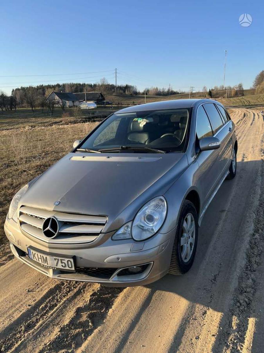 Pelēks Mercedes-Benz R 320 2006 Kaišiadorys, ar dzinēja tilpumu 2.99 L un nobraukumu 424 tūkst. km par 2790 €, foto 3 vietnē AUTOMOTO.COM.LV