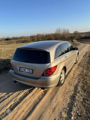 Pelēks Mercedes-Benz R 320 2006 Kaišiadorys, ar dzinēja tilpumu 2.99 L un nobraukumu 424 tūkst. km par 2790 €, foto 6 vietnē AUTOMOTO.COM.LV
