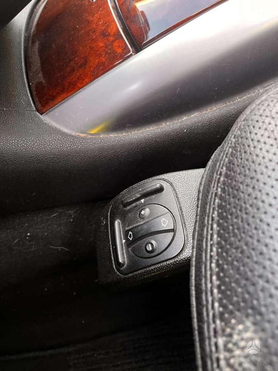 Pelēks Mercedes-Benz R 320 2006 Kaišiadorys, ar dzinēja tilpumu 2.99 L un nobraukumu 424 tūkst. km par 2790 €, foto 14 vietnē AUTOMOTO.COM.LV