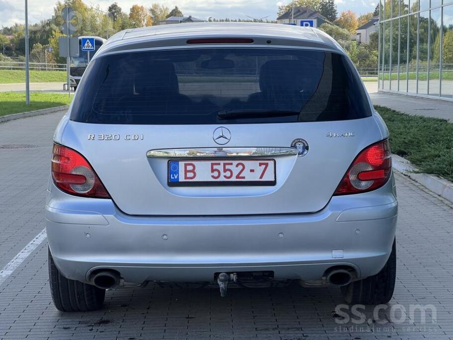 Pelēks Mercedes-Benz R 320 2006 Rēzekne, ar dzinēja tilpumu 3.00 L un nobraukumu 333 tūkst. km par 3750 €, foto 6 vietnē AUTOMOTO.COM.LV