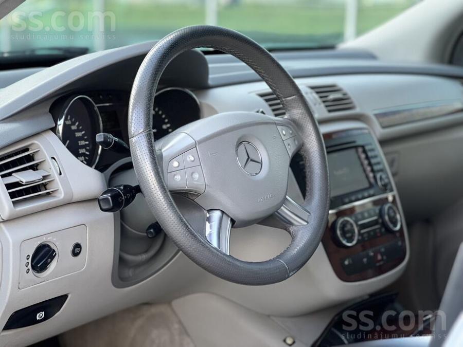 Pelēks Mercedes-Benz R 320 2006 Rēzekne, ar dzinēja tilpumu 3.00 L un nobraukumu 333 tūkst. km par 3750 €, foto 11 vietnē AUTOMOTO.COM.LV