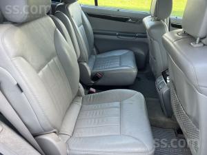 Pelēks Mercedes-Benz R 320 2006 Rēzekne, ar dzinēja tilpumu 3.00 L un nobraukumu 333 tūkst. km par 3750 €, foto 15 vietnē AUTOMOTO.COM.LV