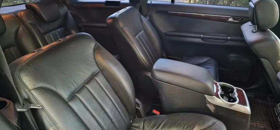 Grey Mercedes-Benz R 320 2007 in Valmiera, with an engine capacity of 3.00 L and mileage of 359 thousand km for 2550 €, photo 12 on AUTOMOTO.COM.LV