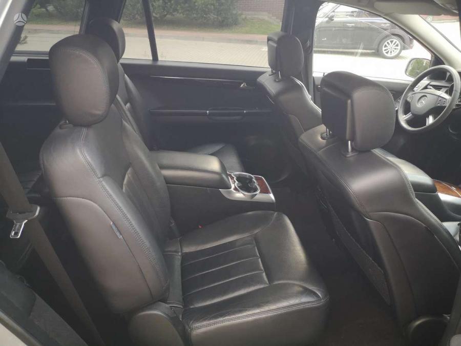 Pelēks Mercedes-Benz R 320 2007 Klaipėda, ar dzinēja tilpumu 3.00 L un nobraukumu 289 tūkst. km par 3700 €, foto 12 vietnē AUTOMOTO.COM.LV