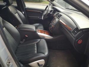 Pelēks Mercedes-Benz R 320 2007 Klaipėda, ar dzinēja tilpumu 3.00 L un nobraukumu 289 tūkst. km par 3700 €, foto 13 vietnē AUTOMOTO.COM.LV