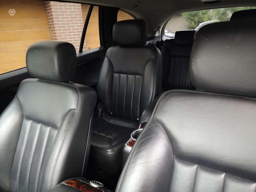 Pelēks Mercedes-Benz R 320 2007 Klaipėda, ar dzinēja tilpumu 3.00 L un nobraukumu 289 tūkst. km par 3700 €, foto 14 vietnē AUTOMOTO.COM.LV