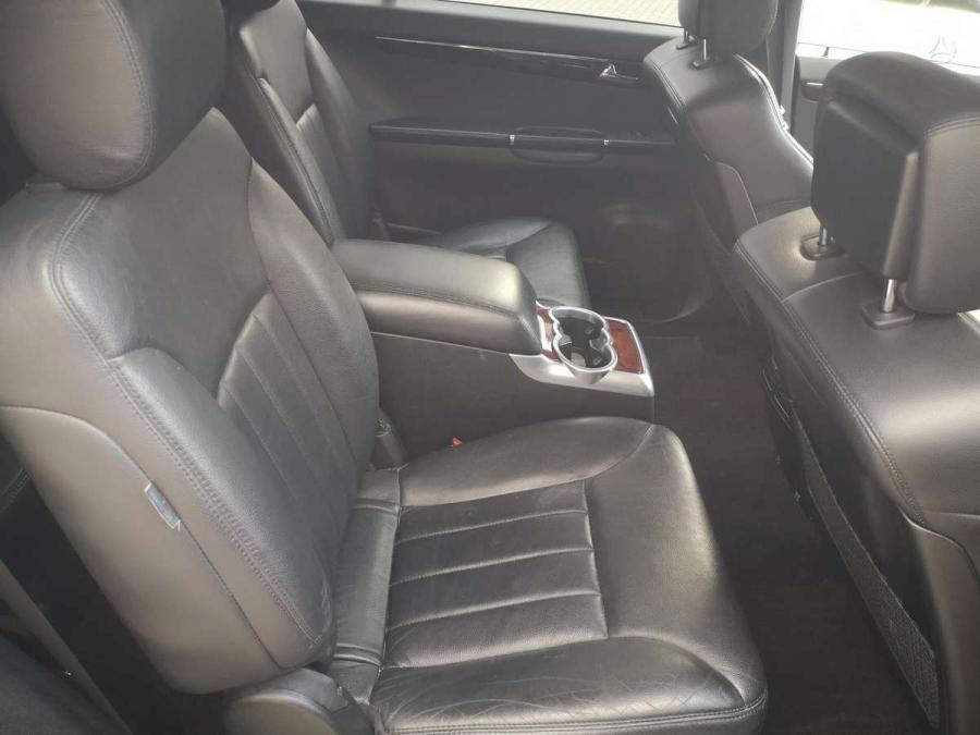 Pelēks Mercedes-Benz R 320 2007 Klaipėda, ar dzinēja tilpumu 3.00 L un nobraukumu 289 tūkst. km par 3700 €, foto 16 vietnē AUTOMOTO.COM.LV