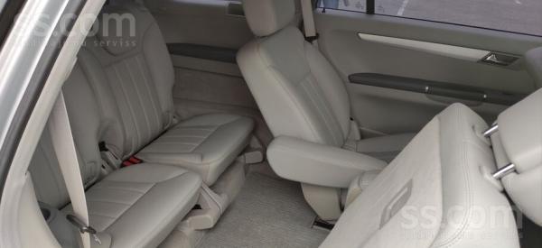 Pelēks Mercedes-Benz R 320 2007 Jēkabpils, ar dzinēja tilpumu 3.00 L un nobraukumu 412 tūkst. km par 3250 €, foto 11 vietnē AUTOMOTO.COM.LV