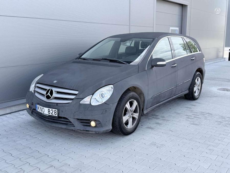 Pelēks Mercedes-Benz R 320 2008 Viļņa, ar dzinēja tilpumu 2.99 L un nobraukumu 325 tūkst. km par 1650 €, foto 3 vietnē AUTOMOTO.COM.LV