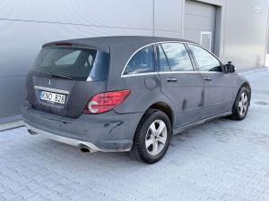 Pelēks Mercedes-Benz R 320 2008 Viļņa, ar dzinēja tilpumu 2.99 L un nobraukumu 325 tūkst. km par 1650 €, foto 4 vietnē AUTOMOTO.COM.LV