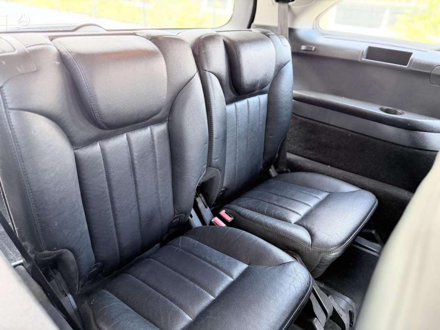 Pelēks Mercedes-Benz R 320 2008 Viļņa, ar dzinēja tilpumu 2.99 L un nobraukumu 325 tūkst. km par 1650 €, foto 8 vietnē AUTOMOTO.COM.LV