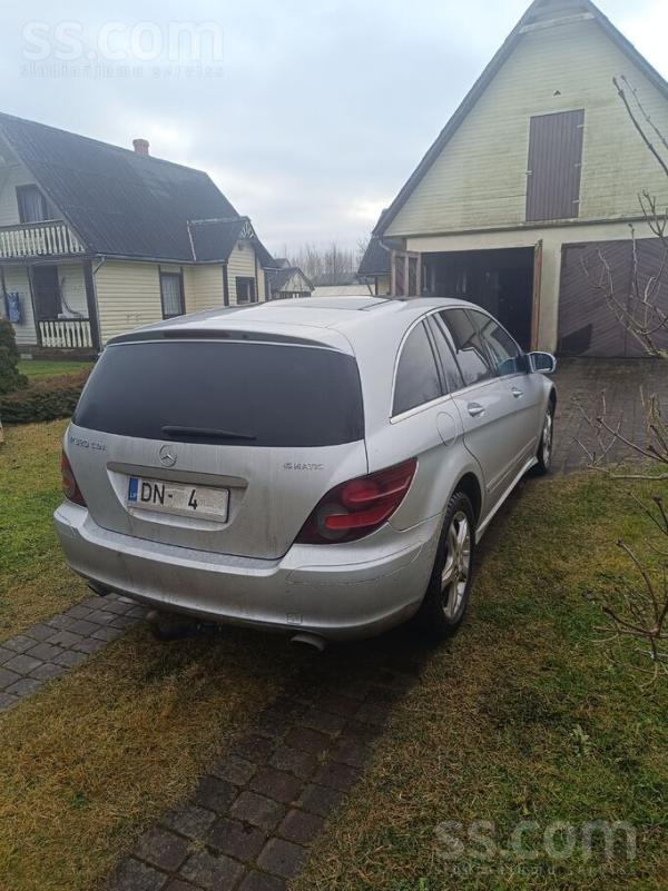 Grey Mercedes-Benz R 320 2006 in Ventspils, with an engine capacity of 3.00 L and mileage of 297 thousand km for 3500 €, photo 4 on AUTOMOTO.COM.LV