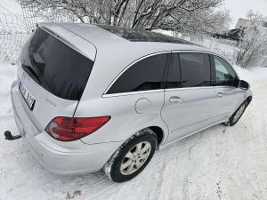 Grey Mercedes-Benz R 320 2006 in Kaunas, with an engine capacity of 3.00 L and mileage of 310 thousand km for 3650 €, photo 15 on AUTOMOTO.COM.LV
