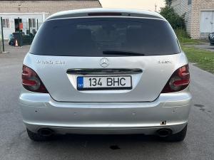 Pelēks Mercedes-Benz R 320 2006 Narva, ar dzinēja tilpumu 3.00 L un nobraukumu 496 tūkst. km par 1999 €, foto 9 vietnē AUTOMOTO.COM.LV