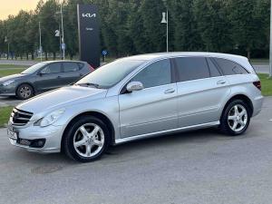 Pelēks Mercedes-Benz R 320 2006 Narva, ar dzinēja tilpumu 3.00 L un nobraukumu 496 tūkst. km par 1999 €, foto 14 vietnē AUTOMOTO.COM.LV