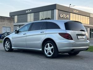 Pelēks Mercedes-Benz R 320 2006 Narva, ar dzinēja tilpumu 3.00 L un nobraukumu 496 tūkst. km par 1999 €, foto 19 vietnē AUTOMOTO.COM.LV
