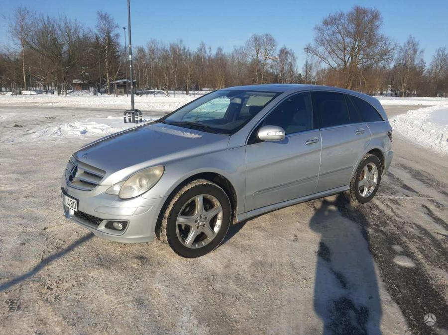 Grey Mercedes-Benz R 320 2007 in Panevezys, with an engine capacity of 3.00 L and mileage of 310 thousand km for 3900 €, photo 19 on AUTOMOTO.COM.LV